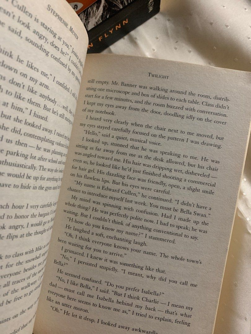 Twilight Book 1 by Stephenie Meyer - P270, Hobbies & Toys, Books ...