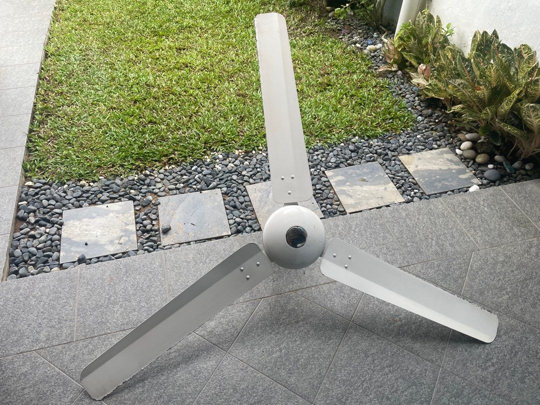 USHA ceiling fan 76cm - Retro & Working like KDK, Furniture & Home ...
