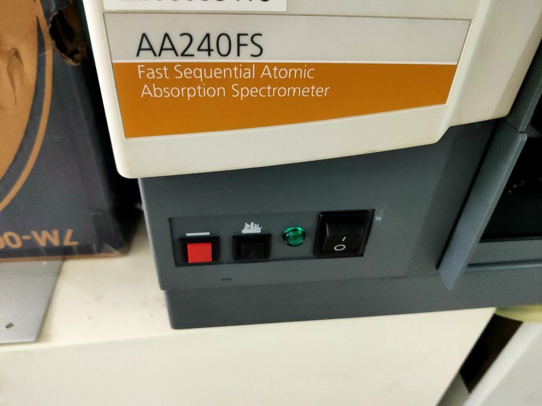 Varian AA240FS Fast Sequential Atomic Absorption Spectrometer for sale ...
