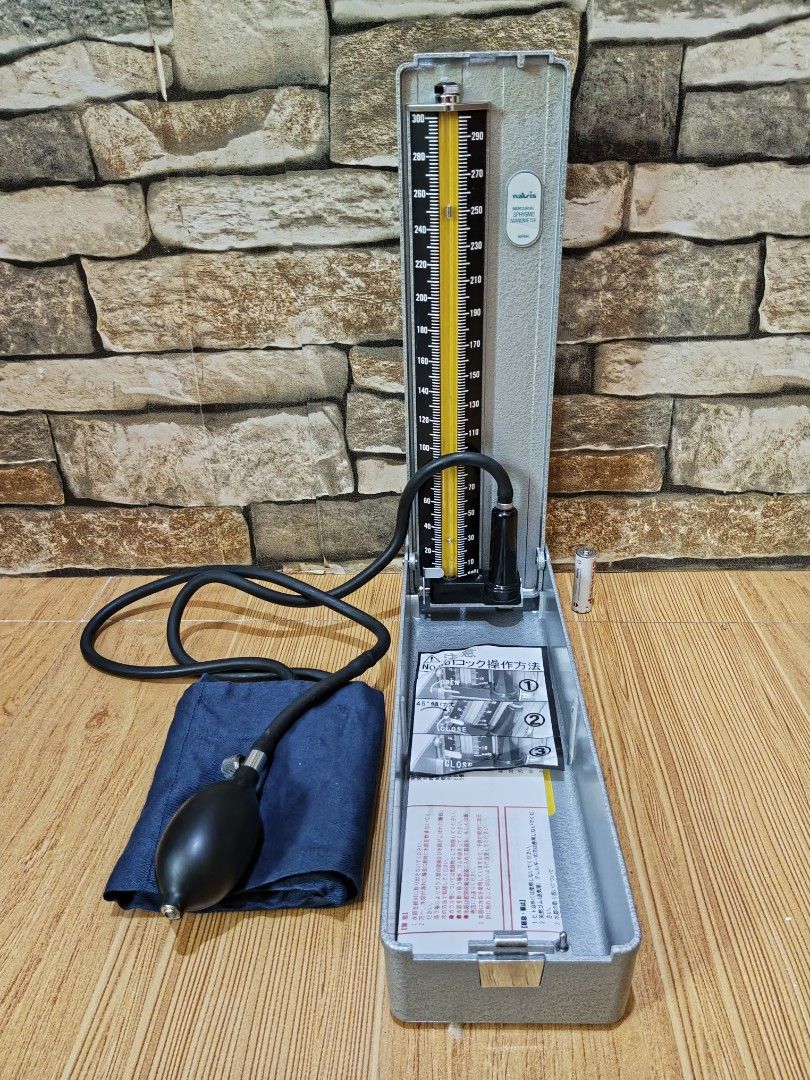 VINTAGE NAVIS MERCURIAL SPHYGMOMANOMETER - BLOOD PRESSURE IN METAL CASE ...