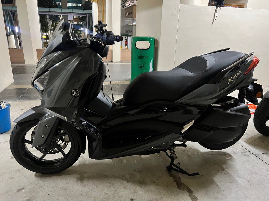 Xmax 300 Nardo Grey Coverset, Motorcycles, Motorcycle Accessories on ...