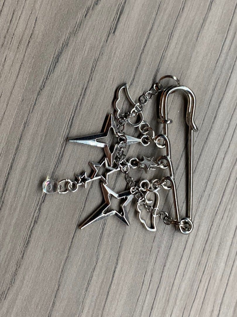 Y2k bagpin, Everything Else on Carousell