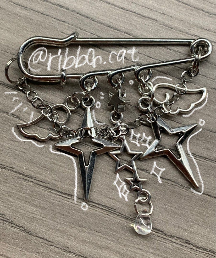 Y2k bagpin, Everything Else on Carousell