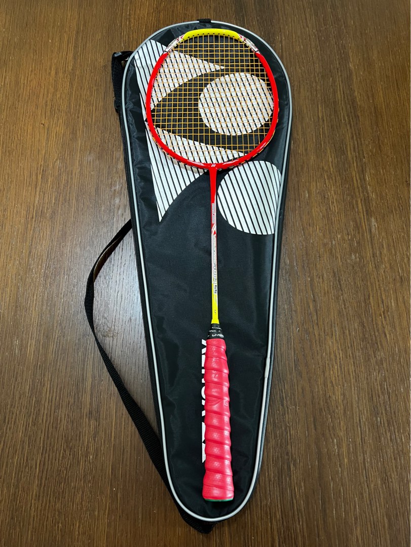 Yonex Voltric Tour 55, Sports Equipment, Sports & Games, Racket & Ball ...
