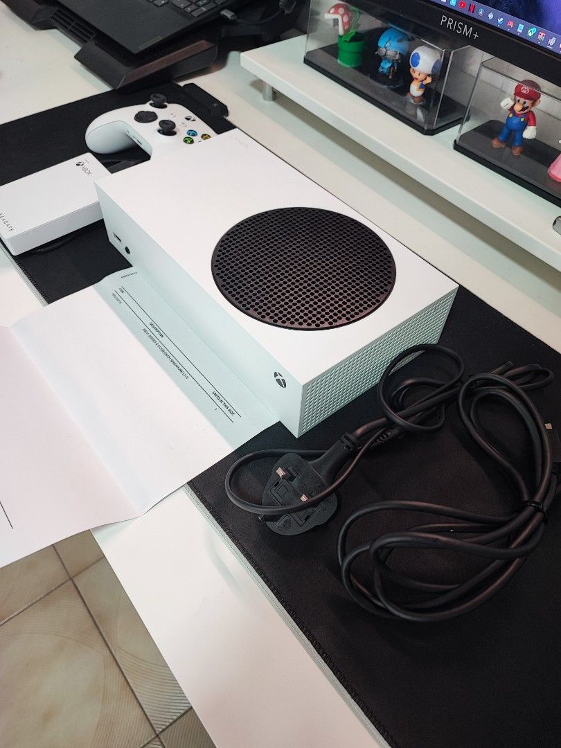 $300 X box series fullset free 2tb hard drive, Video Gaming, Video Game ...