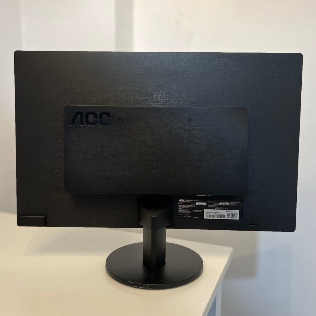 AOC E970SWNL 18.5" Monitor, Computers & Tech, Parts & Accessories, Monitor Screens on Carousell