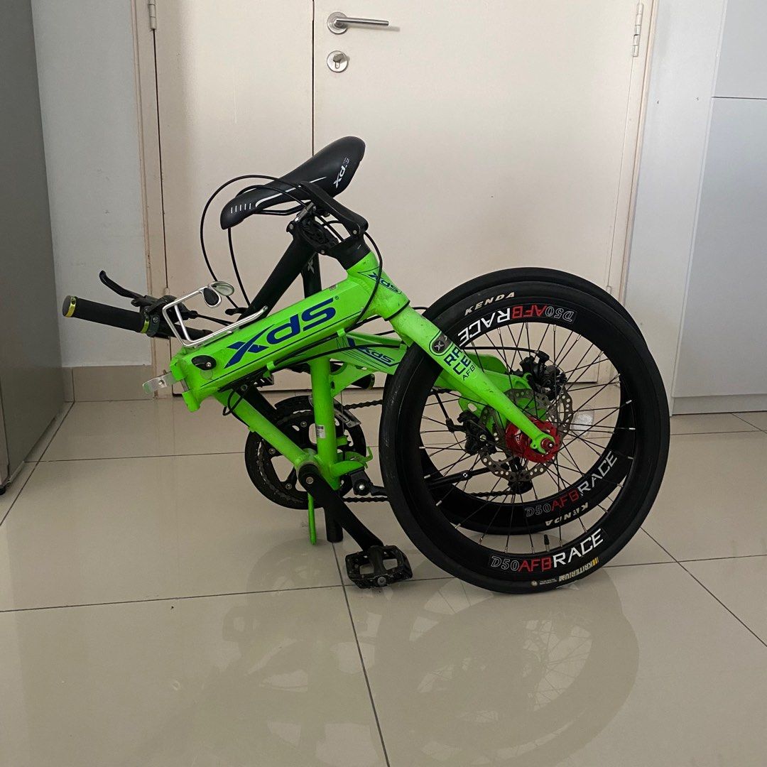 Basikal Lipat (Foldable Bicycle) Vibrant Green Neon, Sports Equipment ...