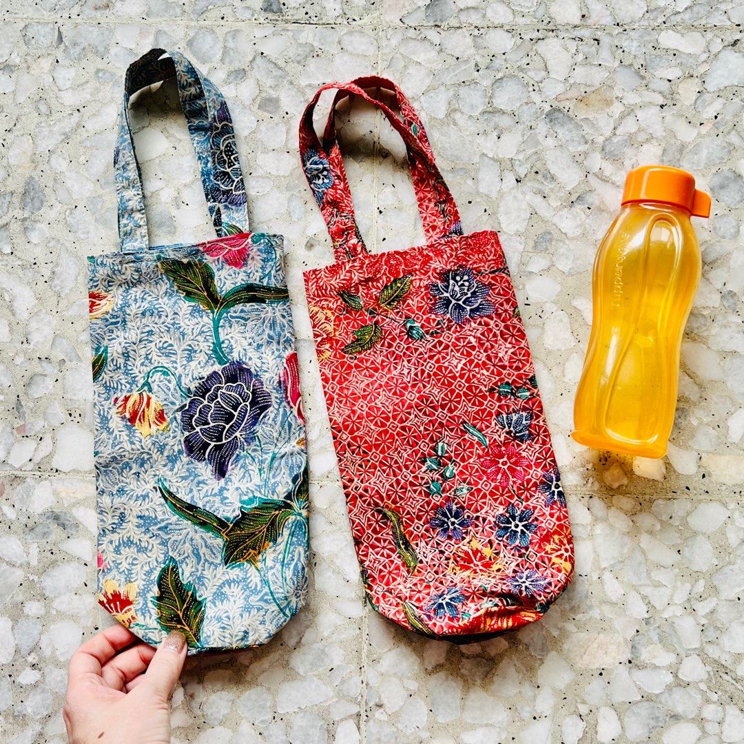 Batik Water Bottle Holder Handmade in Singapore, Women's Fashion, Bags ...