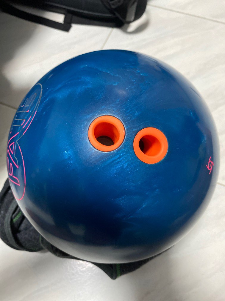 15 lbs FATE Bowling Ball, Sports Equipment, Sports & Games, Billiards ...