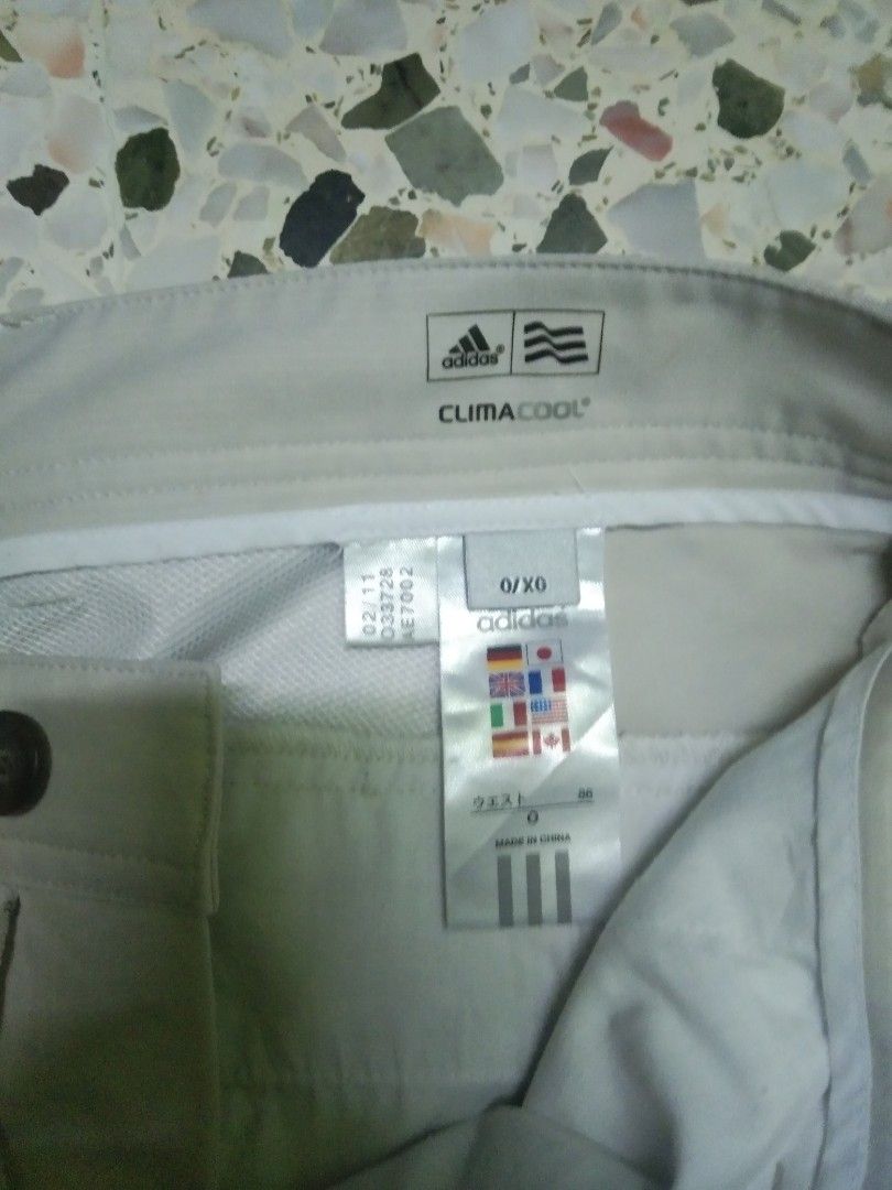 Brooks Short, Men's Fashion, Bottoms, Shorts on Carousell