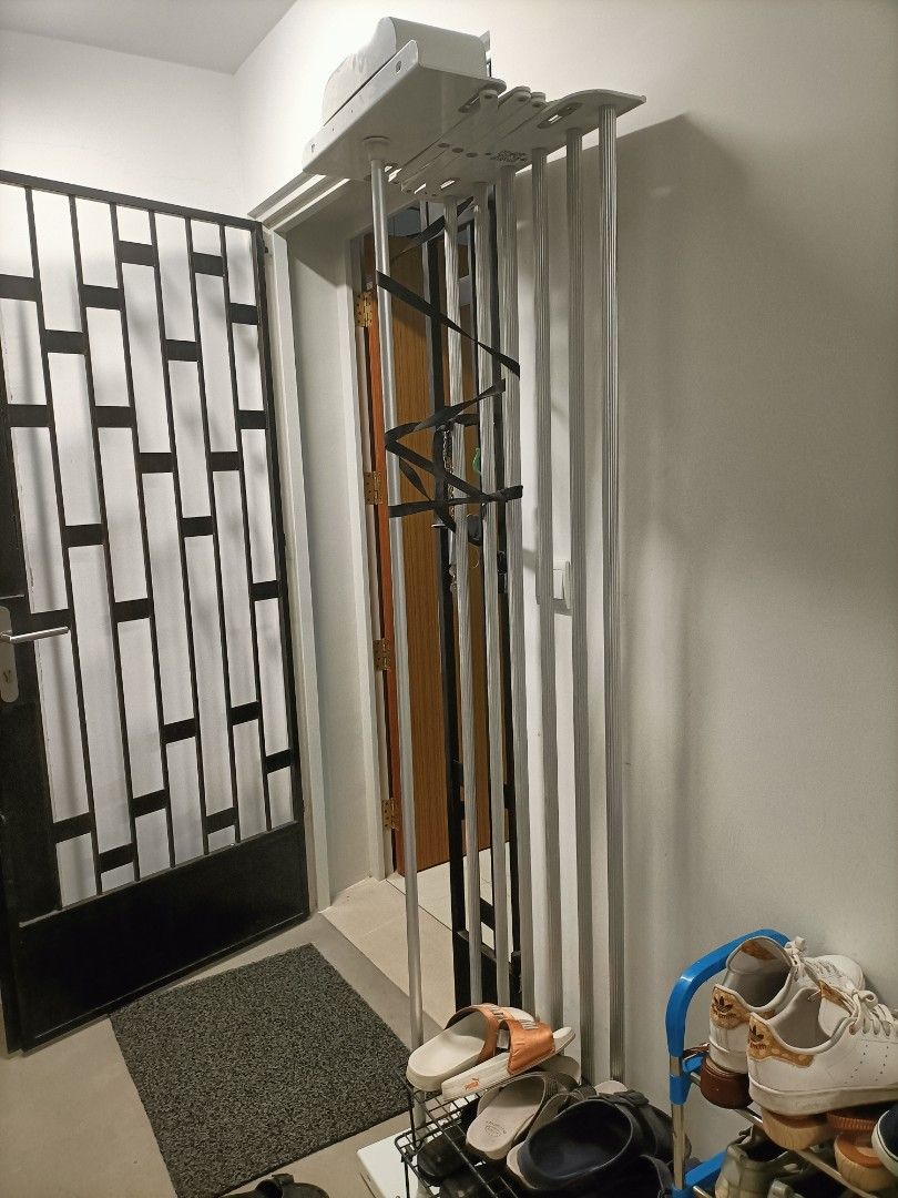 BTO LAUNDRY RACK, Furniture & Home Living, Bathroom & Kitchen Fixtures ...