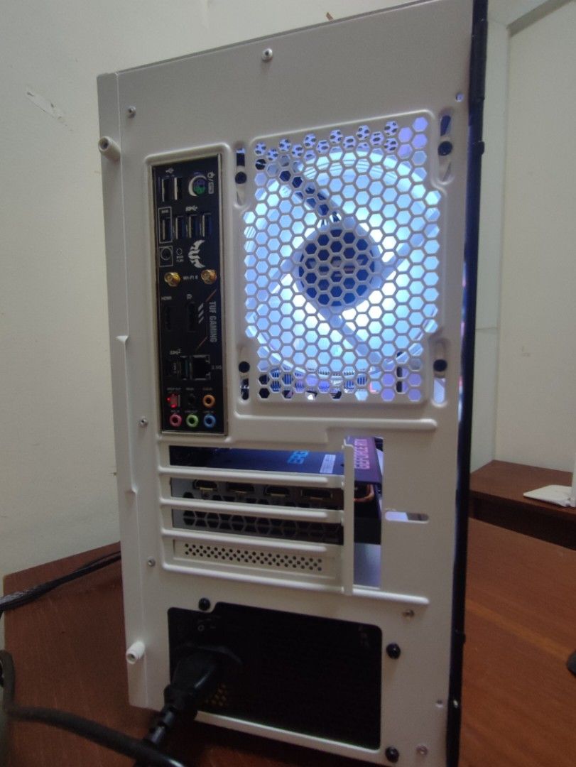 (Case fans provided) Aigo Darkflash DLM 21 Mesh White MATX pc case, Computers & Tech, Parts ...