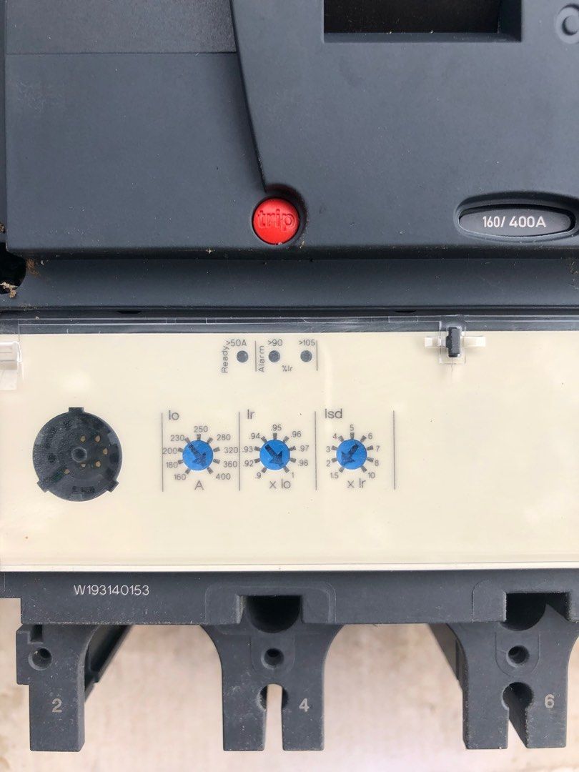 Circuit breaker compact NSX400N, 公告欄 - Carousell