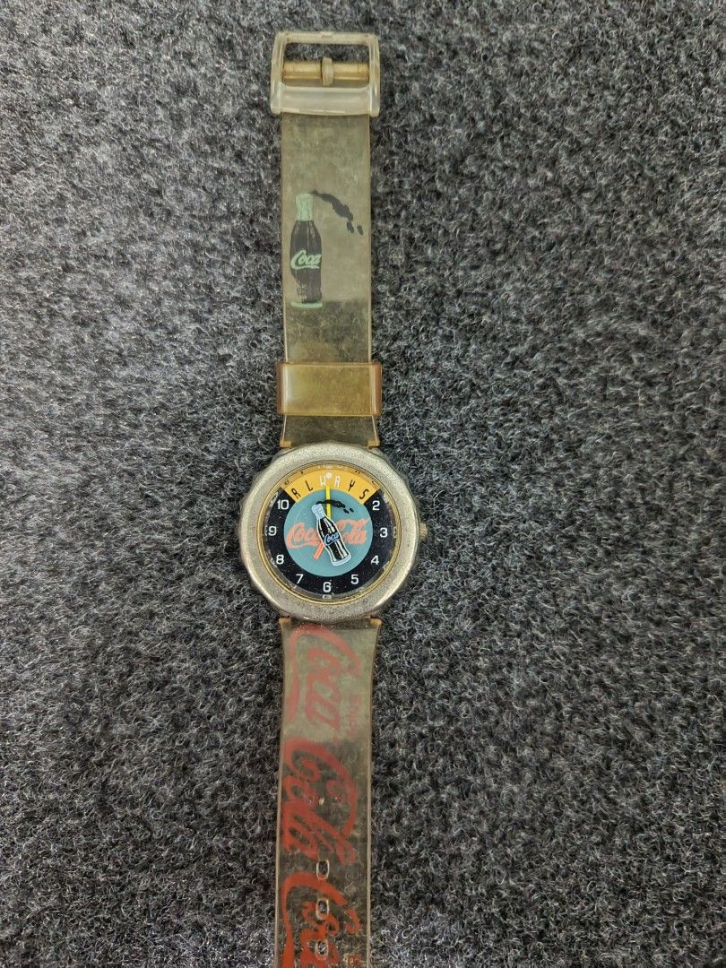 Coca-Cola Vintage Watch, Men's Fashion, Watches & Accessories, Watches ...