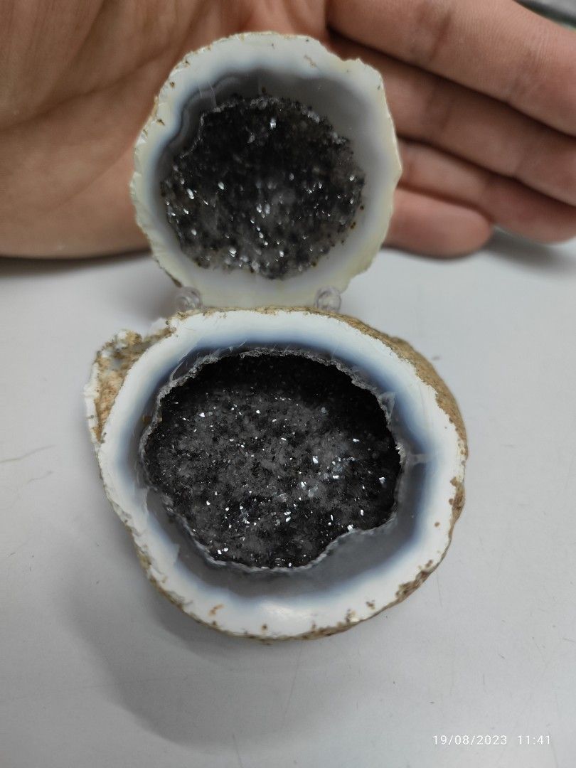 Crystal geode, Everything Else on Carousell