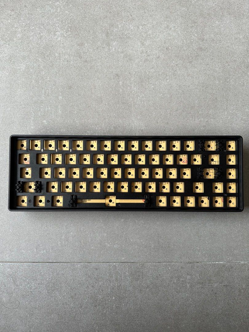 Custom mechanical keyboard kit black 3 pin hot swap, Computers & Tech ...