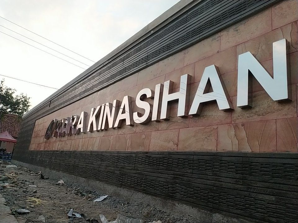 Custom sign Huruf Timbul stainless, Desain & Kerajinan Tangan, Karya ...