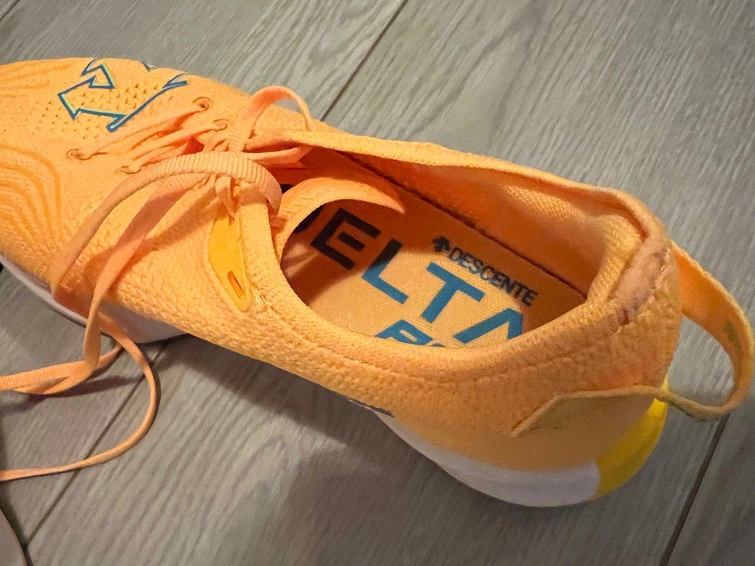 Descente DELTA PRO RACE, 男裝, 鞋, 波鞋 - Carousell