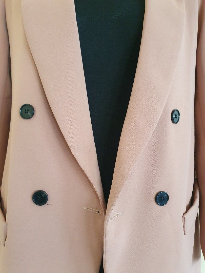 Double Breasted blazer, Women's Fashion, Coats, Jackets and Outerwear ...