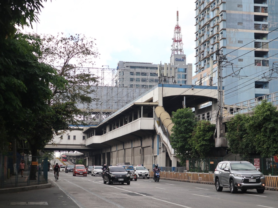 For Rent/Sale/Rent to Own OFFICE-WAREHOUSE BLDG ALONG EDSA BESIDE MRT ...