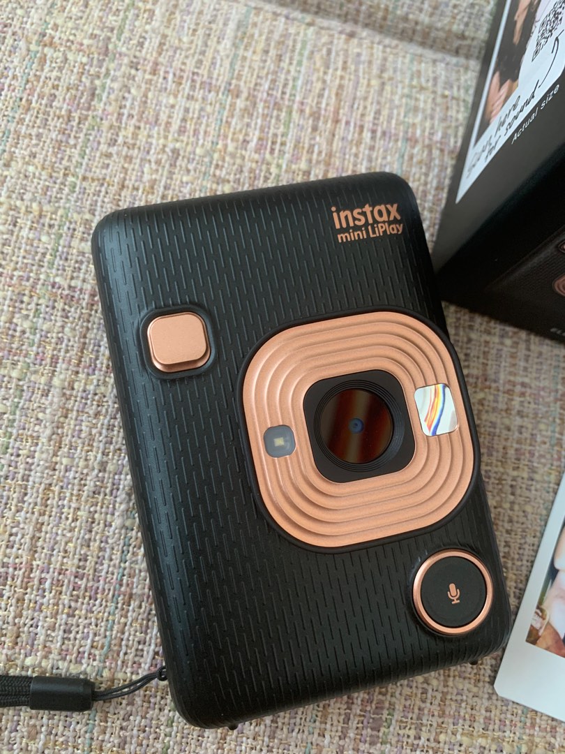 Fujifilm Instax Mini LiPlay Hybrid Camera on Carousell