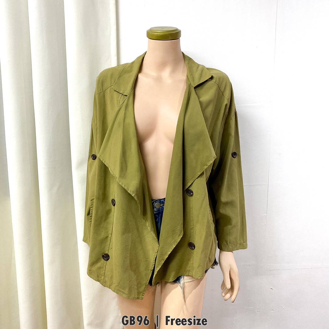 GB96 - Freesize - army green korean trench coat blazer on Carousell