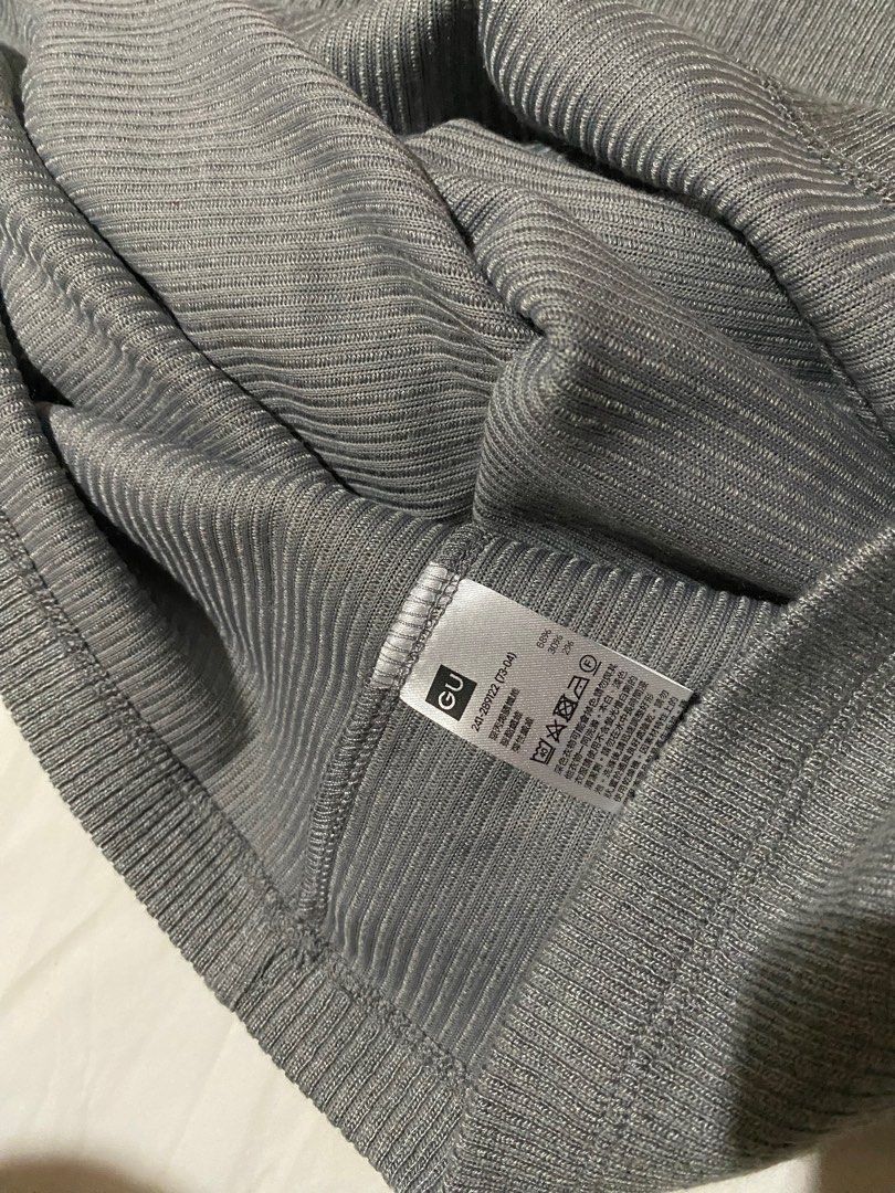 GU Knit Vest, Women's Fashion, Tops, Others Tops on Carousell