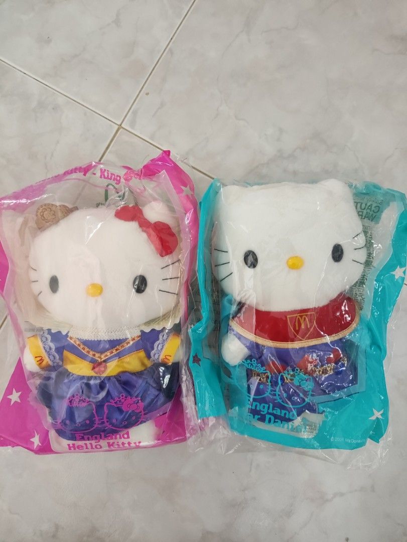 Hello Kitty King and Queen Collection, Hobbies & Toys, Toys & Games on Carousell