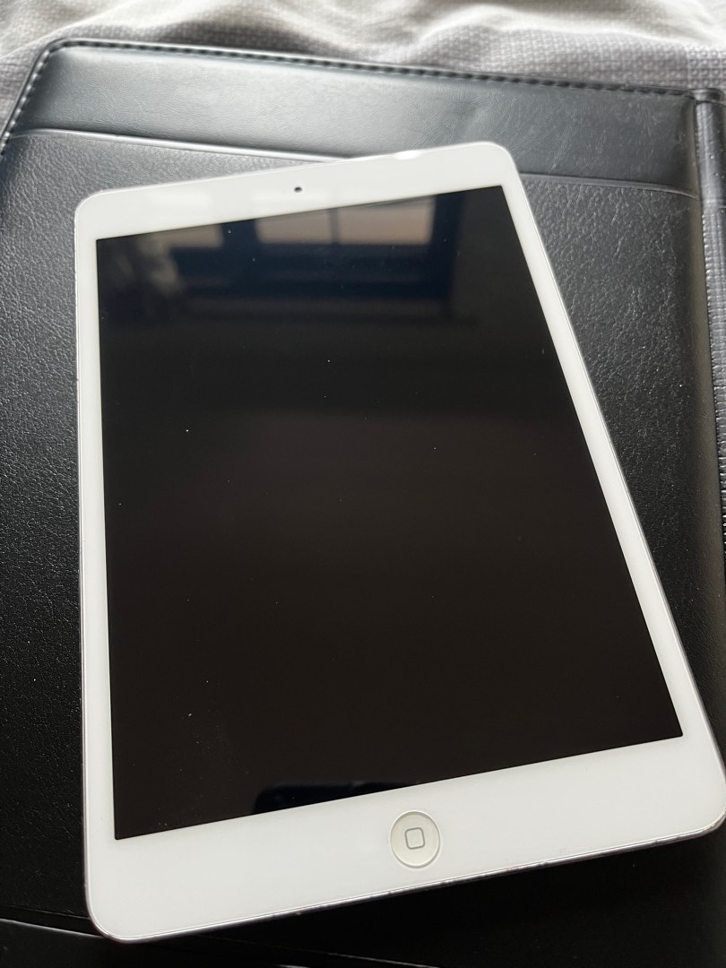 iPad mini Gen 1, Mobile Phones & Gadgets, Tablets, iPad on Carousell