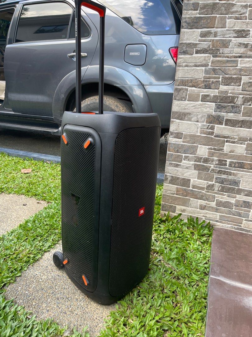 JBL Partybox 310, Audio, Soundbars, Speakers & Amplifiers on Carousell