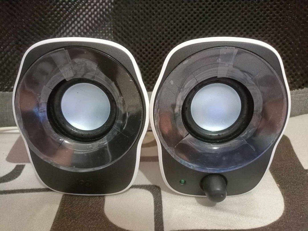 Logitech Z Compact Usb Speakers Audio Soundbars Speakers Amplifiers On Carousell