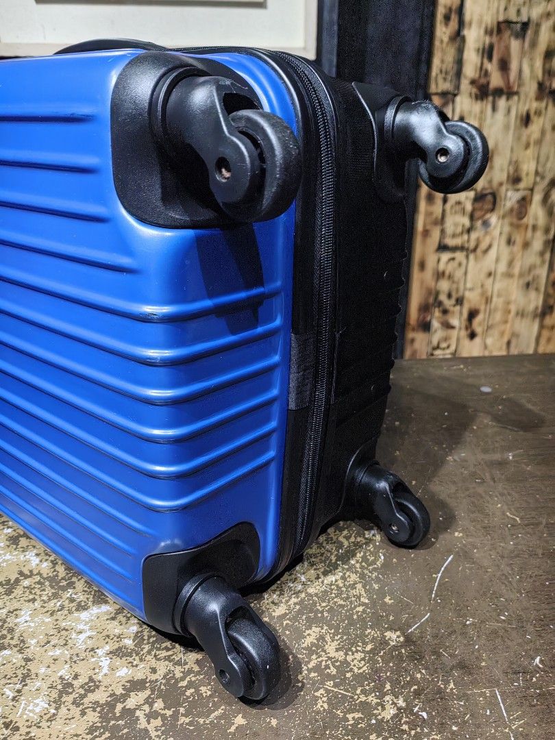 Luggage : JAPAN Medium Maleta : TSA SECURITY / 1 x KEY on Carousell