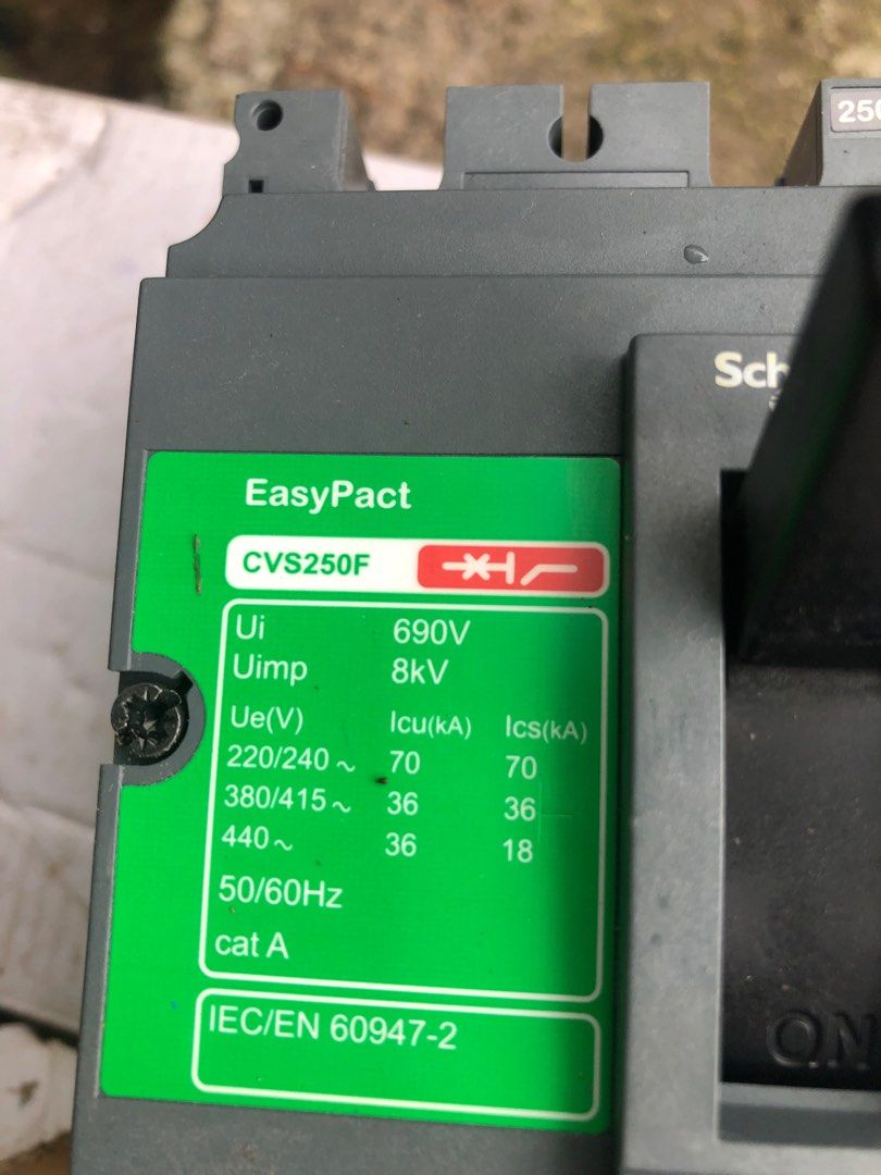 MCCB easy pact -CVS 250F, 公告欄 - Carousell