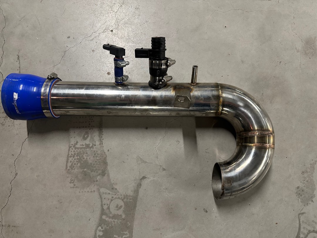 Mercedes-Benz Turbo Suction Pipe, Car Accessories, Accessories on Carousell