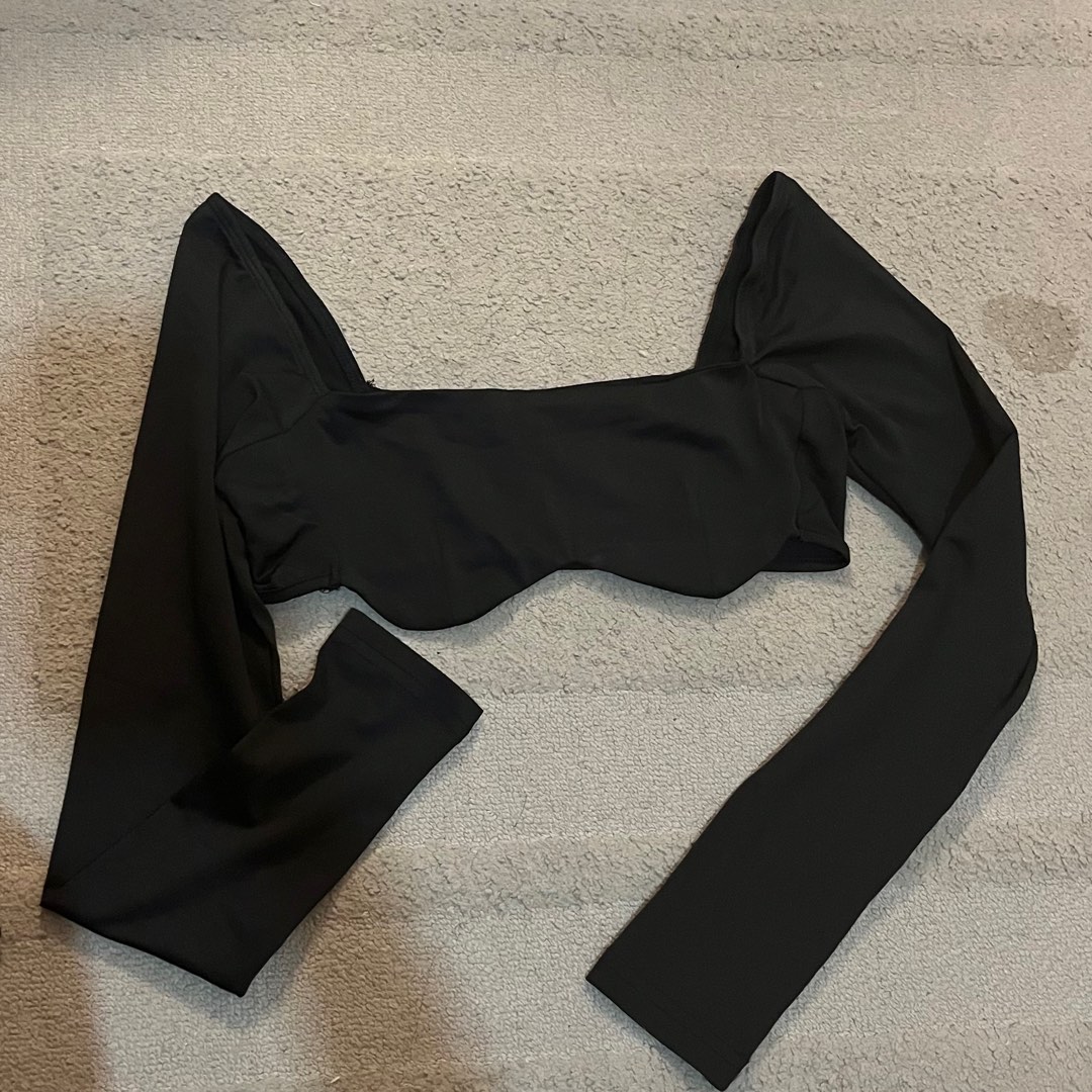 Micro Crop Long Sleeve, Women's Fashion, Tops, Other Tops on Carousell