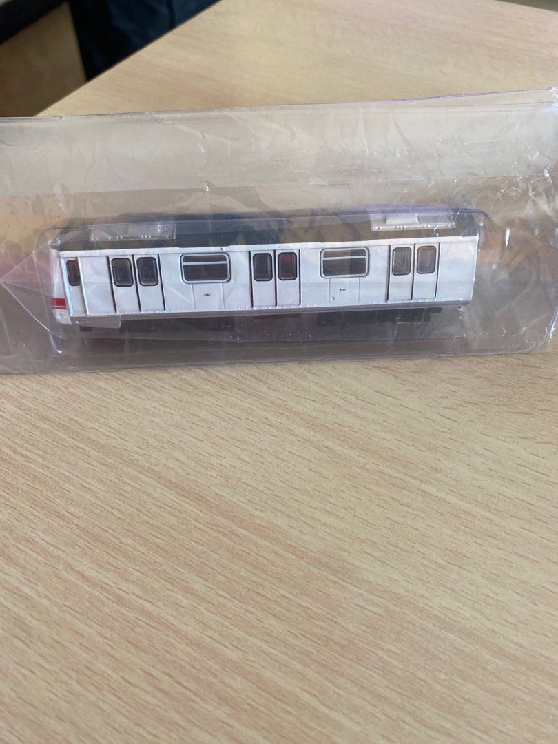 MTR 模型 觀塘綫通車(1979), 興趣及遊戲, 收藏品及紀念品, 古董收藏 - Carousell