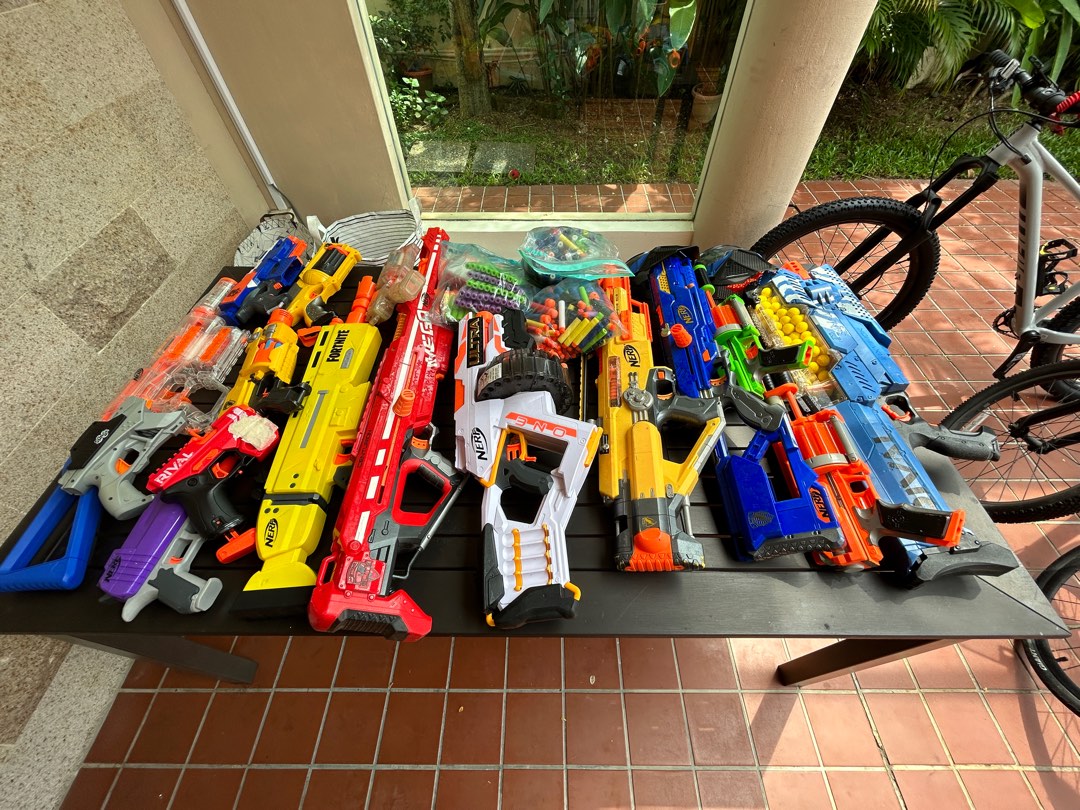 Nerf Guns - Collection of 15 guns, Hobbies & Toys, Toys & Games on ...