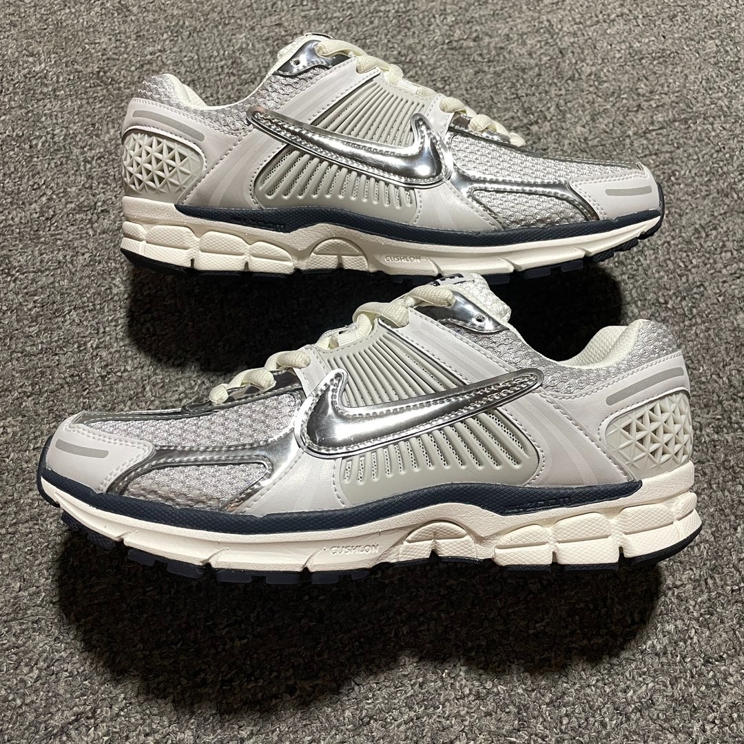Nike Zoom Vomero 5, Women's Fashion, Footwear, Sneakers on Carousell