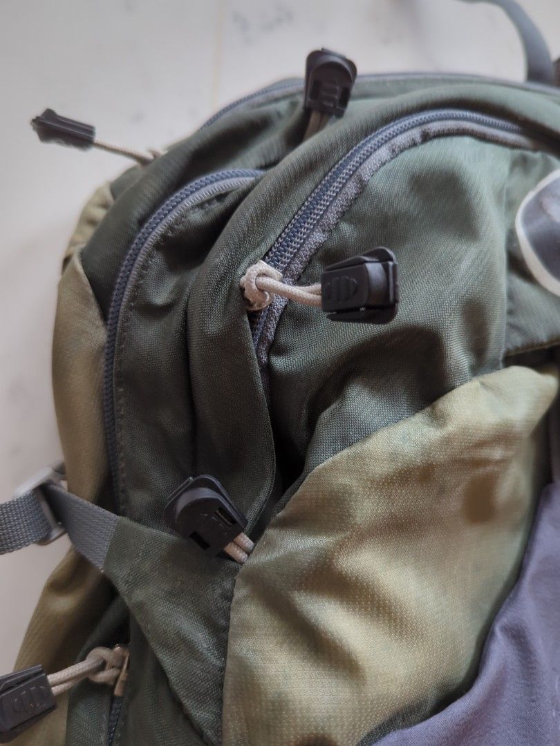 Osprey Atmos 35, Men's Fashion, Bags, Backpacks on Carousell