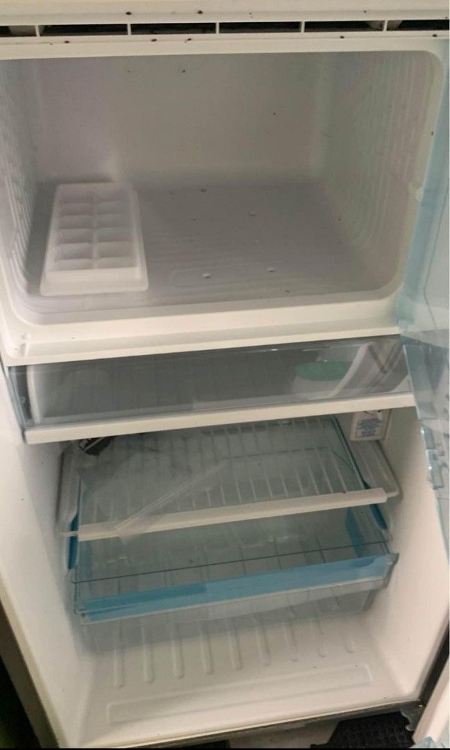 Panasonic ref medium size on Carousell