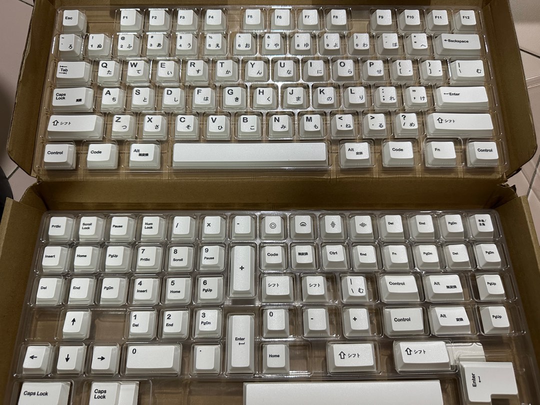 PBT white kuro shiro keycaps, Computers & Tech, Parts & Accessories ...