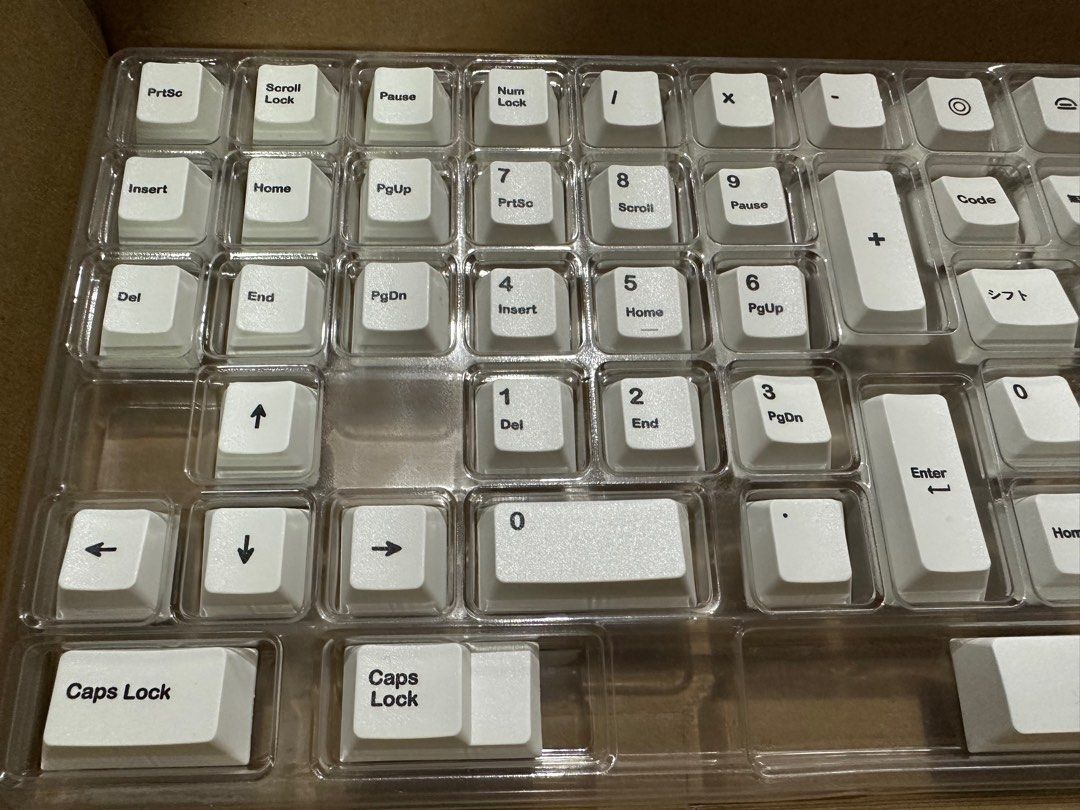 PBT white kuro shiro keycaps, Computers & Tech, Parts & Accessories ...