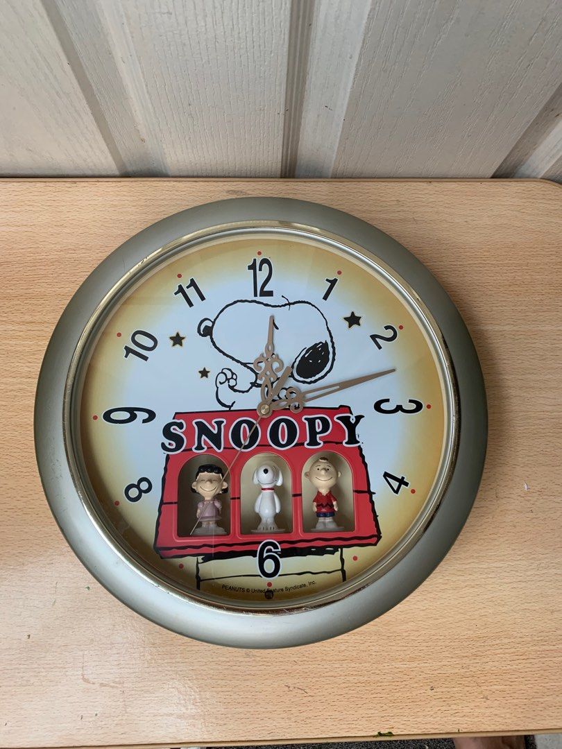 Peanuts snoopy musical and animated wall clock on Carousell