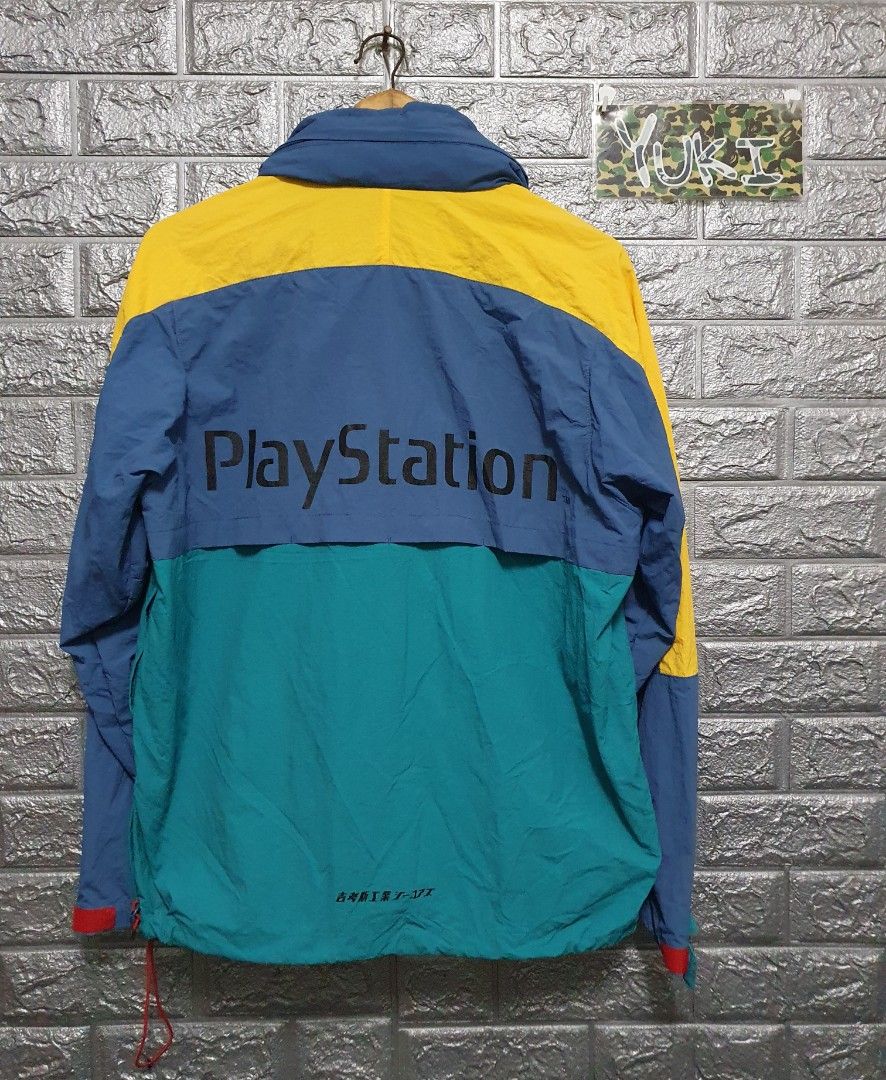PLAYSTATION ANORAK PACKBABLE HOODIE, Men's Fashion, Coats, Jackets and ...