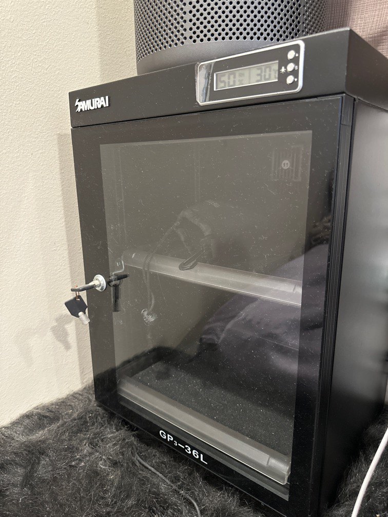 Samurai dry box / dry cabinet 36l, Photography, Photography Accessories ...