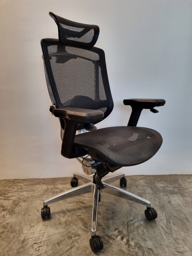 Secretlab Neue Chair, Furniture & Home Living, Furniture, Chairs on ...