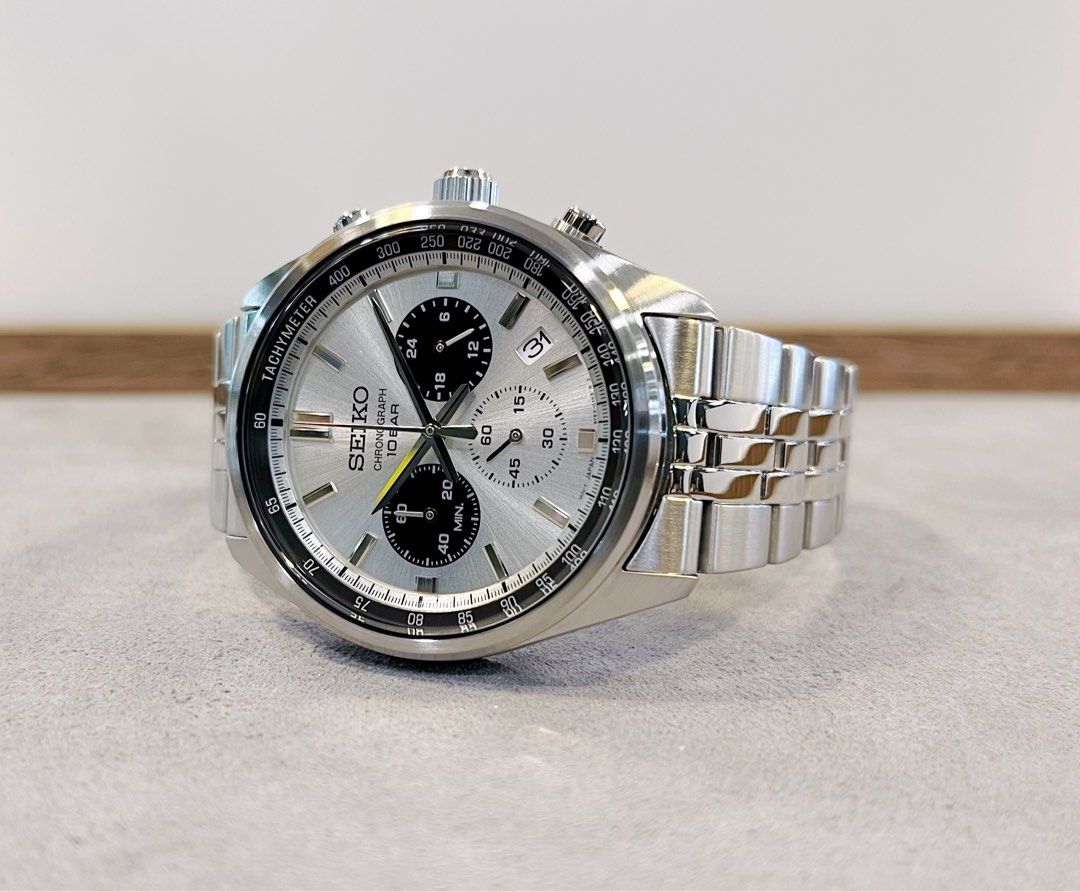 Seiko Classic Chronograph Quartz Watch, Men's Fashion, Watches & Accessories, Watches on Carousell
