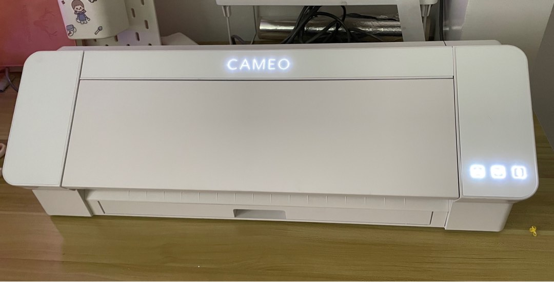 Silhouette Cameo 4 on Carousell