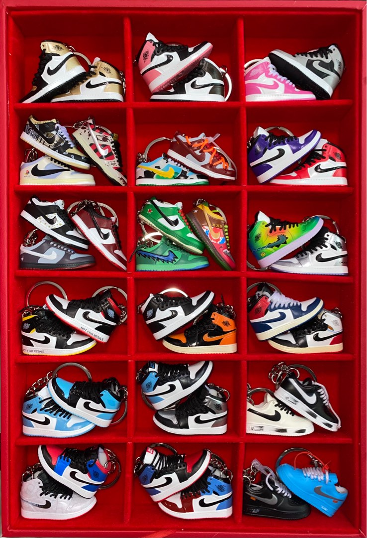 Sneaker Keychain Miniature Shoe Nike Air force jordan dunk sb travis ...
