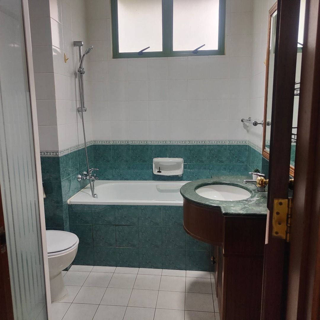 Master bedroom with bathroom Near Yew Tee MRT and Yew Tee Point only 5 ...